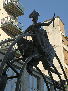 River Sculpture | Milwaukee Riverwalk District
