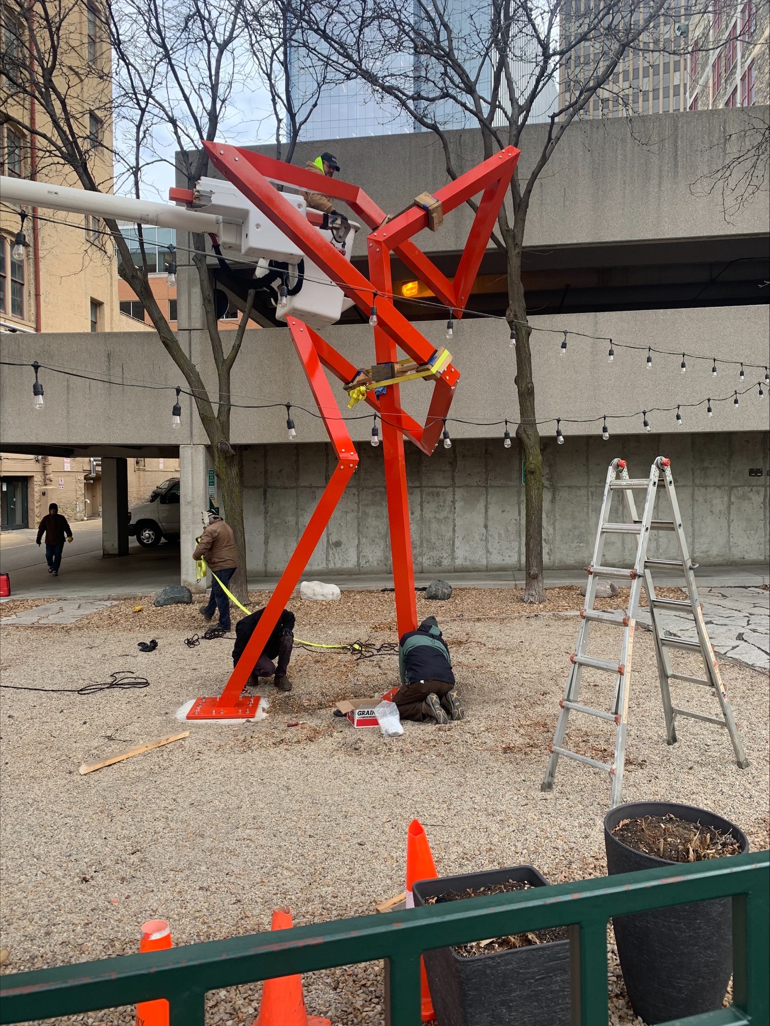 River Sculpture | Milwaukee Riverwalk District